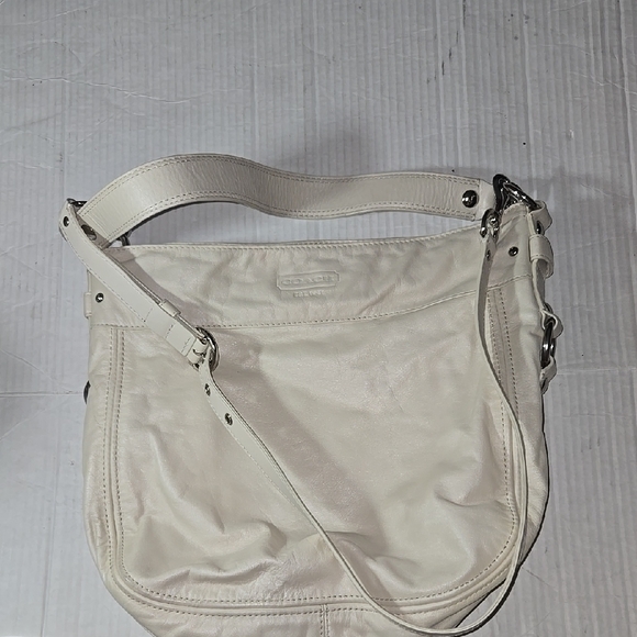 Coach | Bags | Coach Cream Leather Shoulder Bag | Poshmark